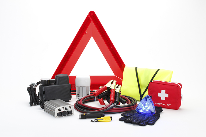 Car emergency kit: 9 items smart drivers keep in theirs